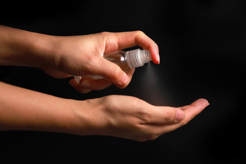 Disinfectants: What Are The Uses Of An Antiseptic Spray?